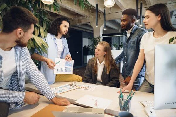 เทคนิคการสื่อสาร 7C ตัวช่วยเช็กการสื่อสารคุณภาพ คุยกับใครก็ตรงใจ